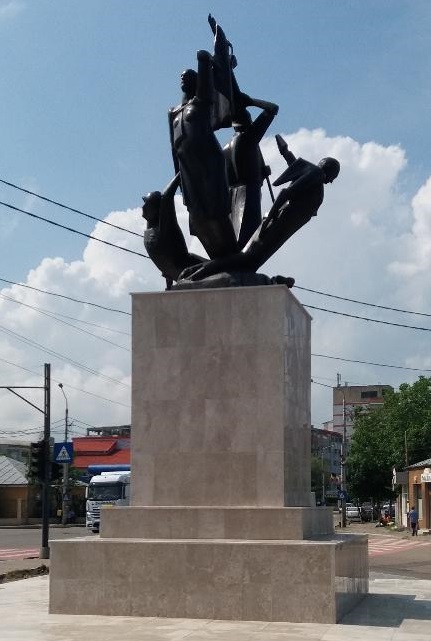 Monumentul Eroilor din Barlad va fi dezvelit de Ziua Drapelului ...