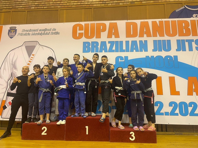 „Fight Club Titans” Bârlad, locul I pe echipe la Cupa „Danubius ...